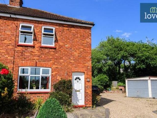 Cemetery Crescent, Laceby, 3 Bedroom Semi detached