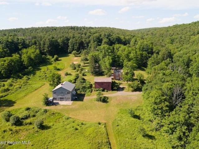 Cemetery Rd, East Chatham, Home For Sale