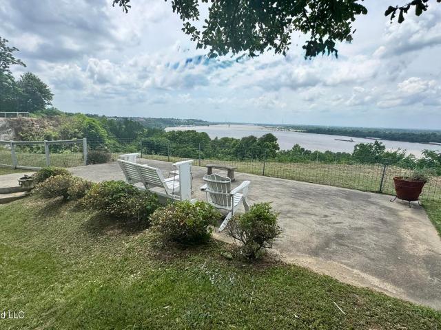 Cemetery Road, Natchez, MS 39120