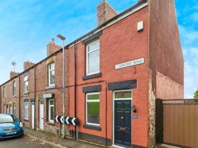 Cemetery Road, Jump, 3 Bedroom End