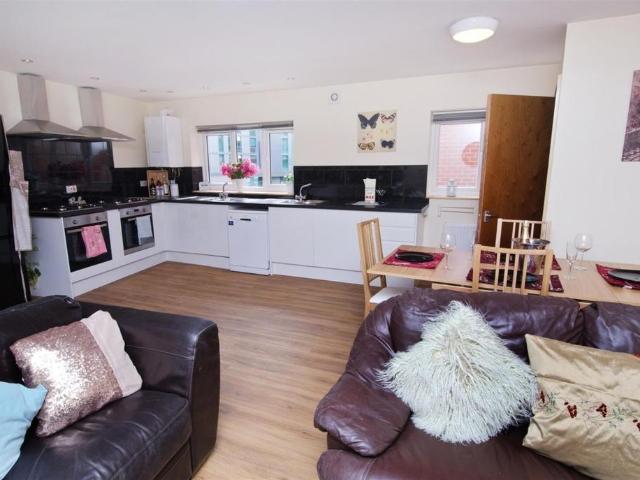Cemetery Road, Sheffield S11 5 bed flat to rent £2,383 pcm £550 pw