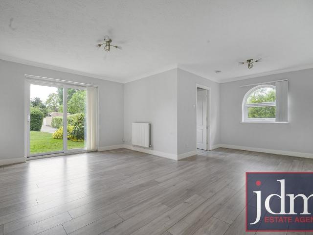 Centenary Court, 60 Albemarle Road, Beckenham BR3, 2 bed flat to rent, £1,800 pcm | PrimeLocation