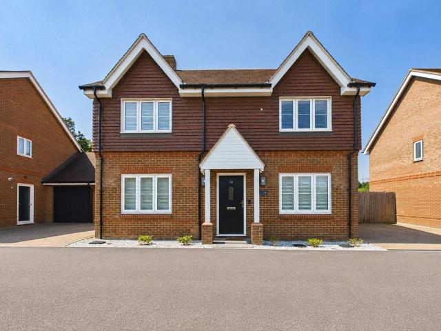 Centenary Fields, Bramley, Tadley, Hampshire RG26, 4 bed detached house to rent, £2,500 pcm | PrimeLocation