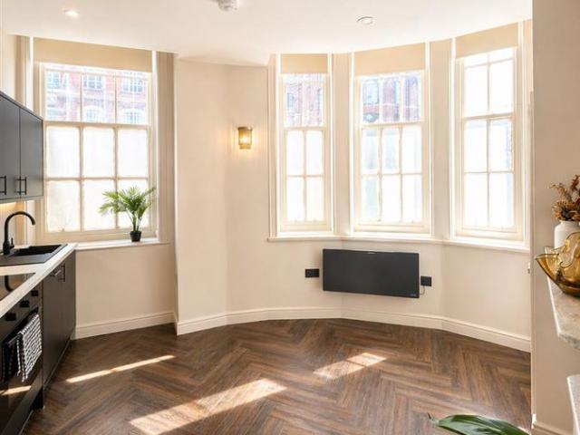 Centenary House, North Street LS2, 1 bed flat to rent, £1,250 pcm | PrimeLocation