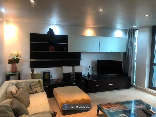 Centenary Plaza, Birmingham B1, 2 bed flat to rent, £1,295 pcm | PrimeLocation