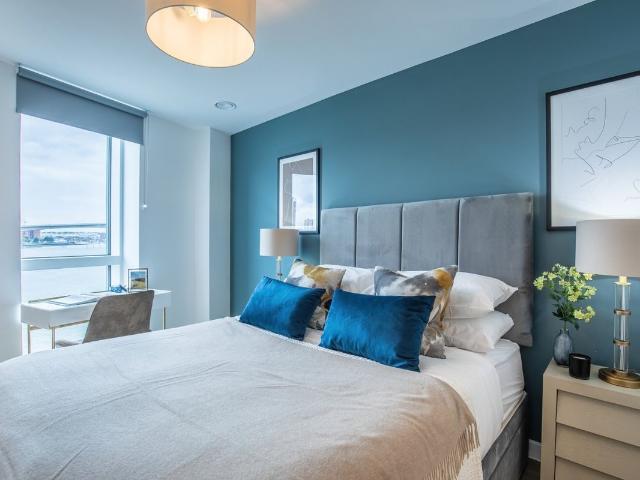 Centenary Plaza, Southampton SO19, 2 bed flat to rent, £1,720 pcm | PrimeLocation