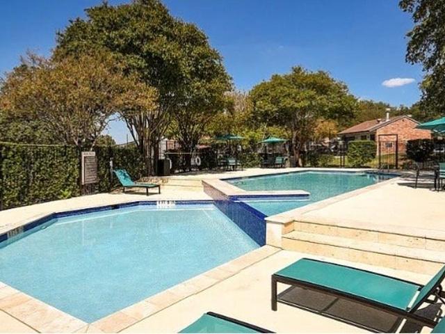 Centennial Pl. AptsAustin TX: 1BRBA 540 ft² $avail