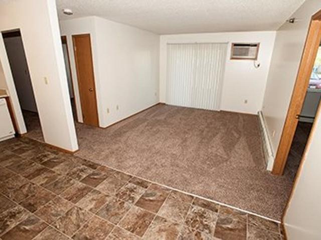 Centennial Place Apartments 2 Bedroom Apartment for Rent at 901 7th Ave Se, Altoona, IA 50009