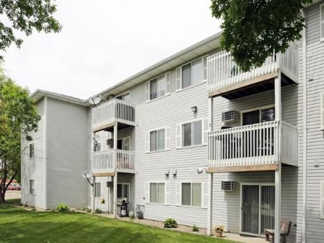 Centennial Place Apartments 2 Bedroom Apartment for Rent at 901 7th Ave Se, Altoona, IA 50009
