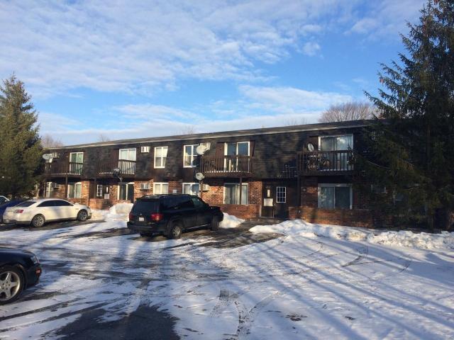 CENTENNIAL 4327 2 Bedroom Apartment for Rent at 4327 Centennial Ct, Gurnee, IL 60031