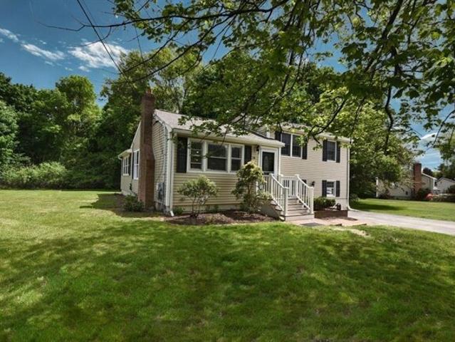Centerville Dr, Salem, Home For Sale