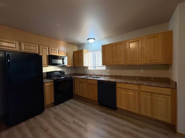 Centerwood Apartments 2 Bedroom Apartment for Rent at 10790 16th Ave Sw, Seattle, WA 98146