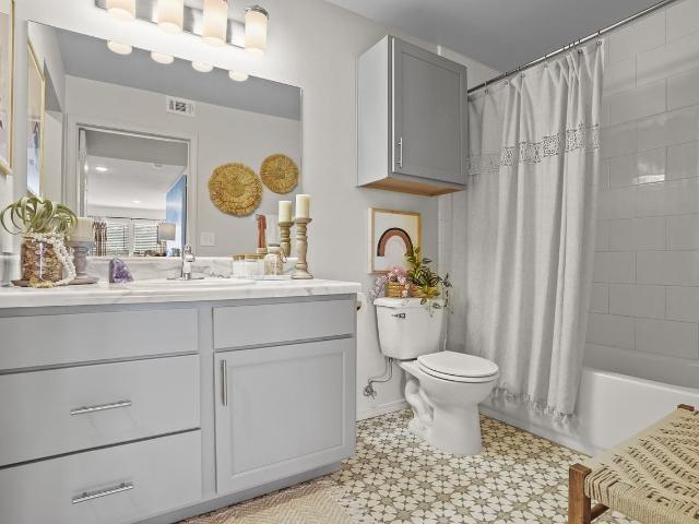 Center 301 2 Bedroom Apartment for Rent at 301 Towne Center Dr, Belton, MO 64012