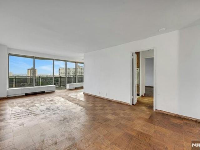 Center Ave Apt C, Fort Lee, Property For Sale