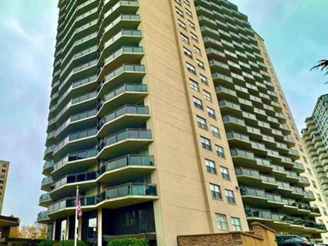 Center Ave Apt F, Fort Lee, Property For Sale