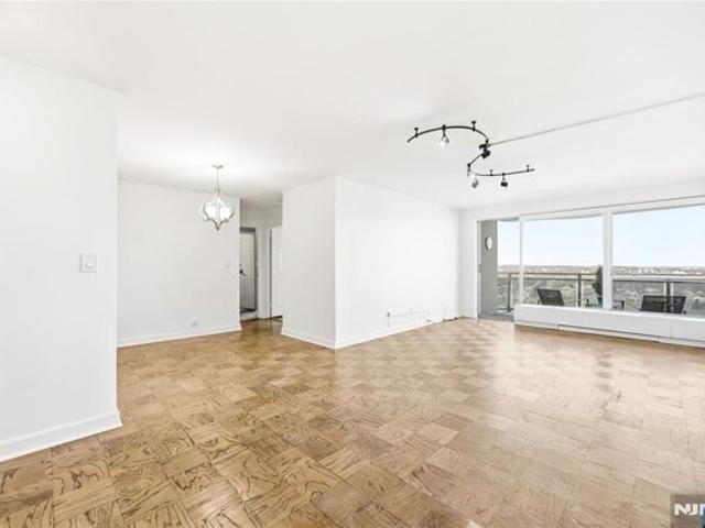 Center Ave Apt F, Fort Lee, Property For Sale