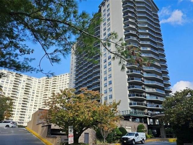 Center Ave Apt H, Fort Lee, Condo For Sale