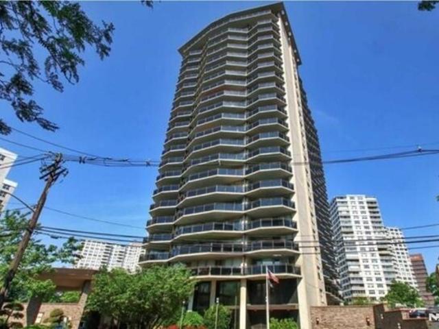 Center Ave Apt J, Fort Lee, Property For Sale