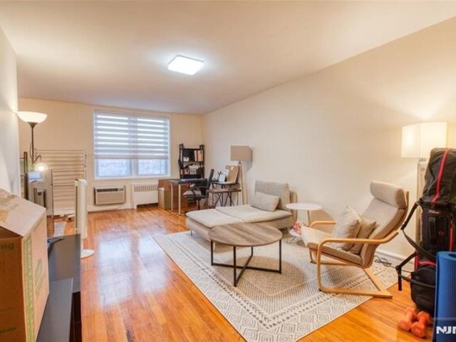 Center Ave Apt S, Fort Lee, Condo For Sale