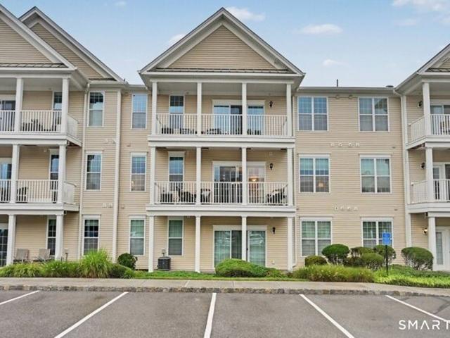 Center Meadow Ln Unit,danbury, Condo For Sale