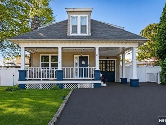 Center St, Mount Olive Township, Home For Sale