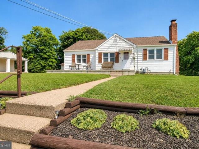 Center St, Sewell, Home For Sale