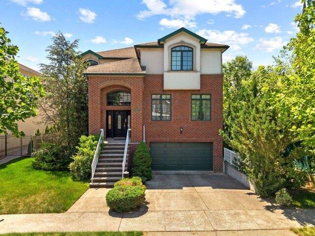 Center St, Staten Island, Home For Sale