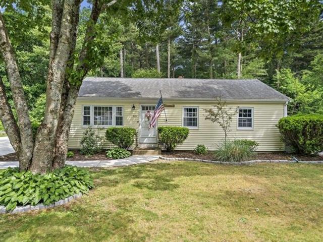 Center St, Pembroke, Home For Sale