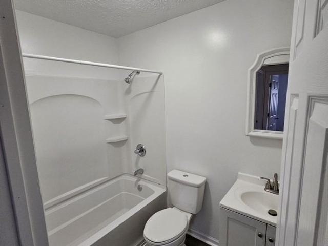 Center Street Apartments 2 Bedroom Apartment for Rent at 416 N Center St, Plainfield, IN 46168
