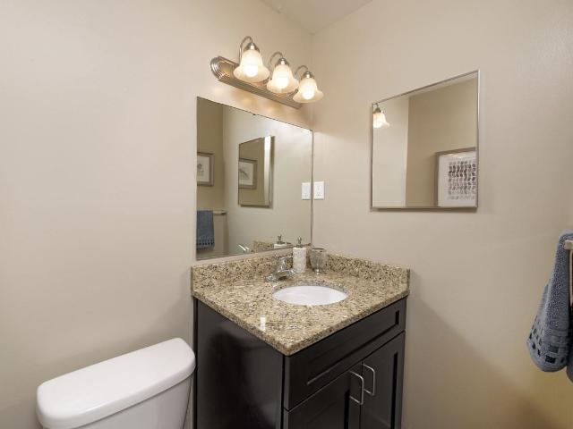 Center Pointe 1 Bedroom Apartment for Rent at 2482 Lake Dr, Waldorf, MD 20601 Waldorf