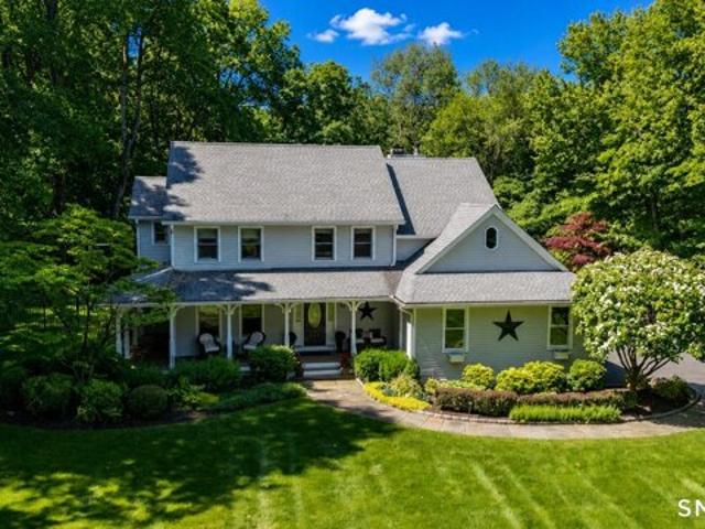Center Rd, Easton, Home For Sale