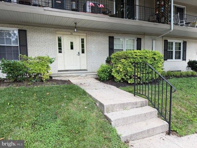 Center Rd Unit B, Baltimore, Condo For Sale