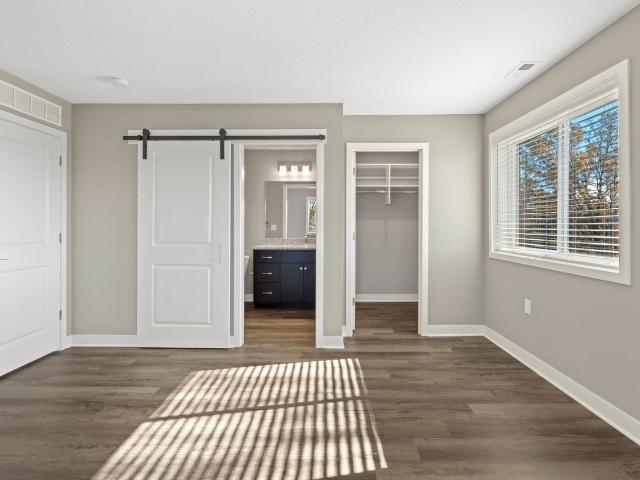 Centlivre The Crown 1 Bedroom Apartment for Rent at 2827 Westbrook Dr, Fort Wayne, IN 46805 Brookview Civic