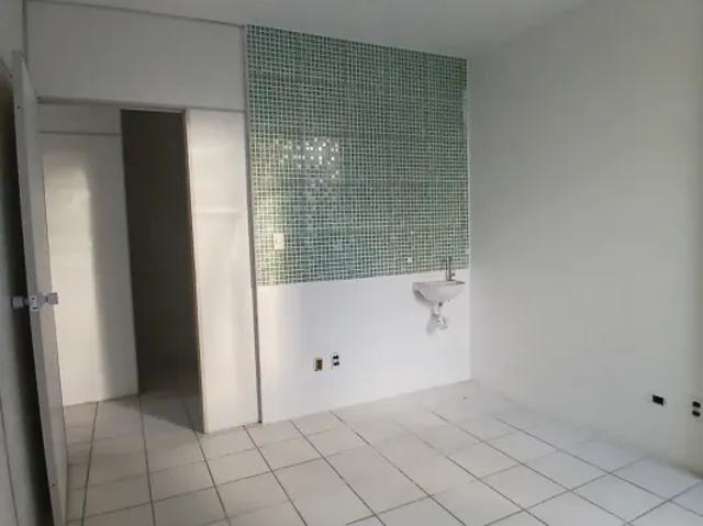 Centro comercial para aluguel com 30 metros quadrados com 2 quartos em Soledade Recife PE