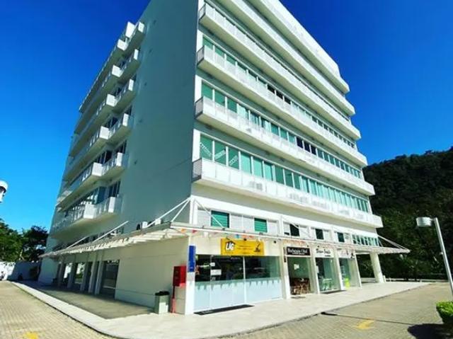 Centro comercial para venda tem 51 metros quadrados em Camorim Rio de Janeiro RJ