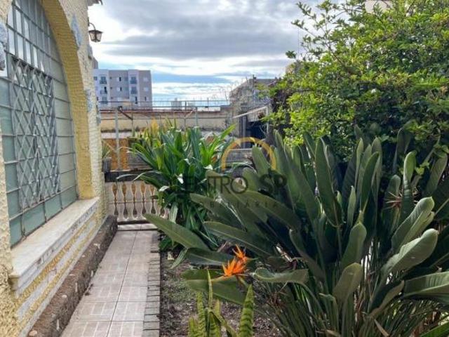 Centro, Casa com 3 dormitórios à venda, 195 m² por R$ 350.000
