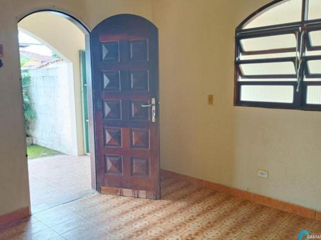 Centro Casa com edícula, excelente localização