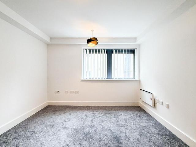 Centro, Charles Street BS1, 2 bed flat to rent, £1,600 pcm | PrimeLocation