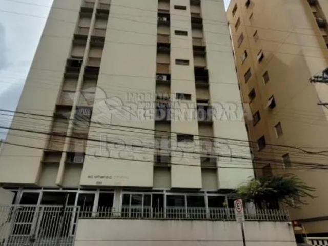 Centro Apto de 2 dormitórios com vaga de garagem, 2 wcs