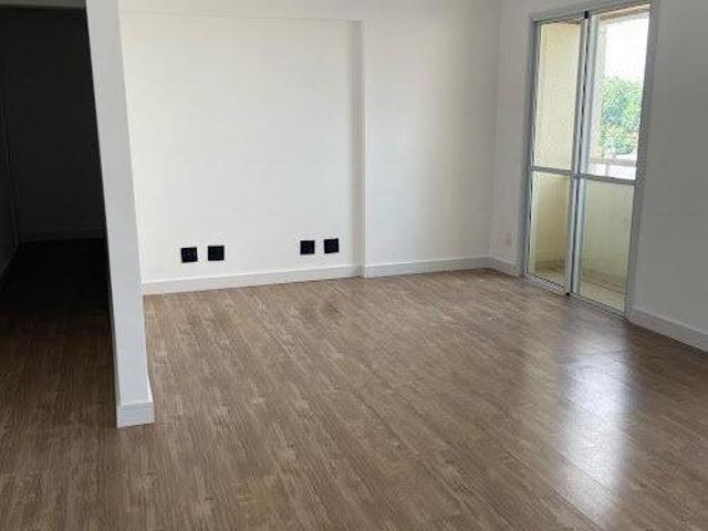 CENTRO APARTAMENTO COM CONDOMÍNIO