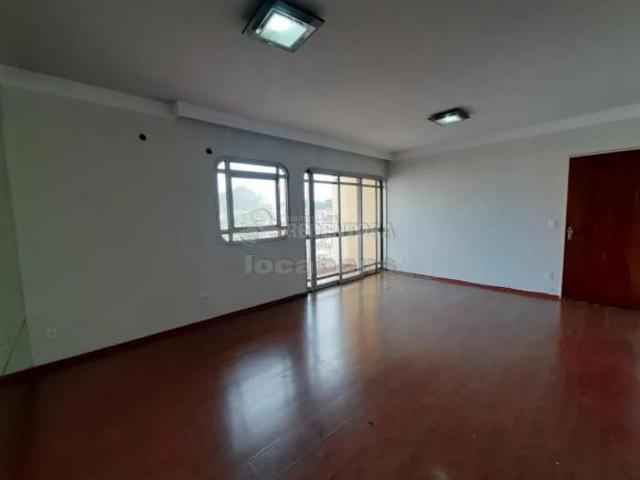 Centro Apartamento com 4 dormitórios em excelente localização