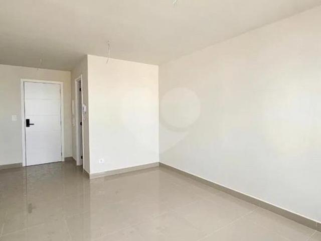 Centro Studio bem localizado Condominio novo 20,45m2