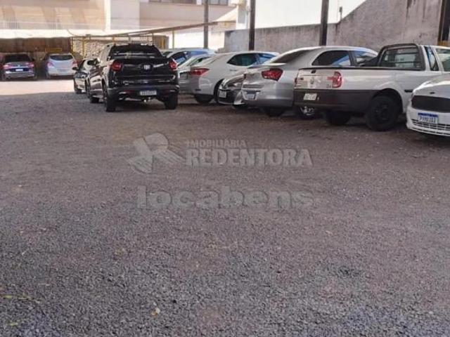 Centro Redentora Terreno de esquina