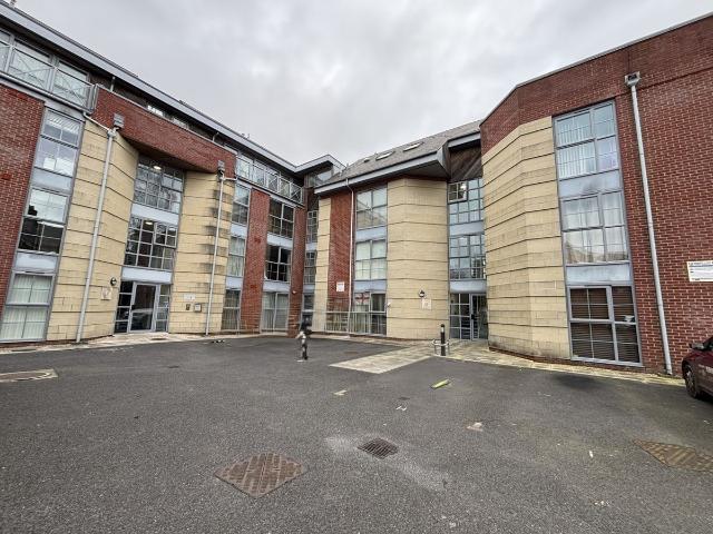 Centros Apartments Fisherton Street, Salisbury, Wiltshire SP2, 1 bed flat to rent, £1,000 pcm | PrimeLocation