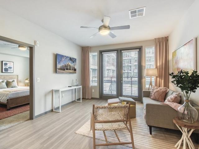 Centra Midtown 1 Bedroom Apartment for Rent at 3601 N Central Ave, Phoenix, AZ 85012