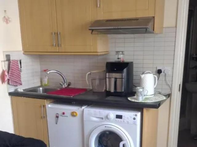 Central Middlesex Hospital, Acton Lane, London, NW10 7NS, United Kingdom | Studio apartment for rent #121971574 | Rentberry