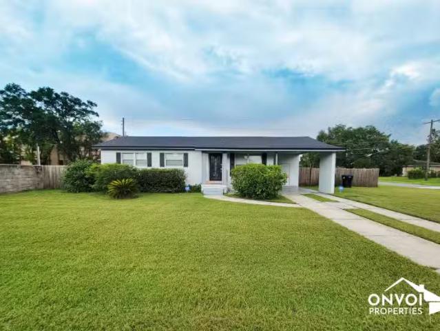 Central Orlando 3BR Gem City Convenience Suburban Comfort Near.