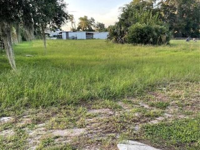 Central Ave, Coleman, FL 33521