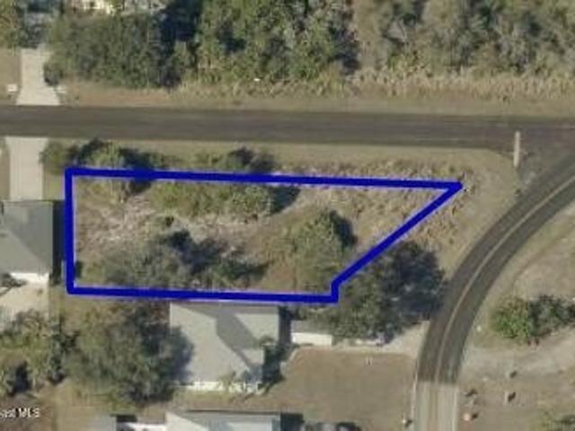 Central Ave, Micco, FL 32976