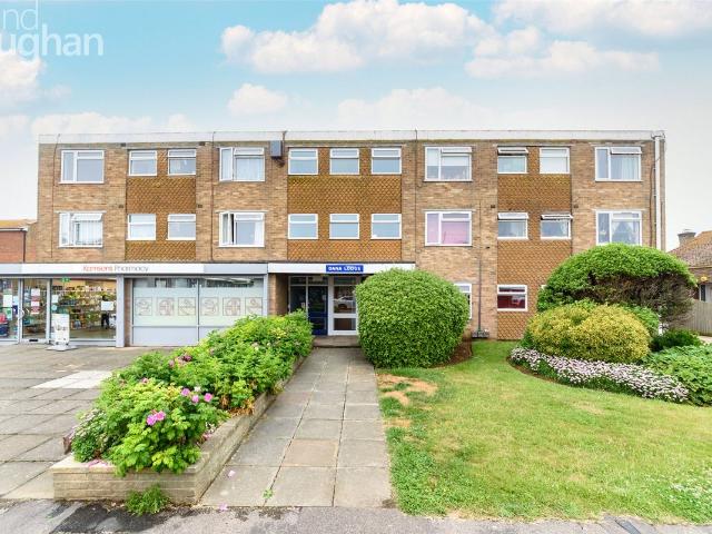 Central Avenue, Telscombe Cliffs, Peacehaven BN10, Studio to rent, £550 pcm | PrimeLocation